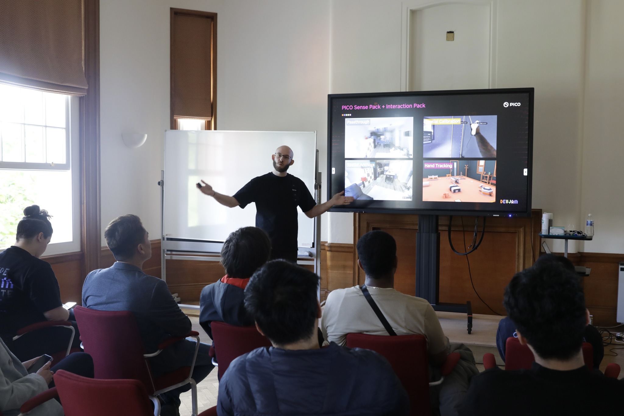 Mixed Reality Definition, Working and Applications